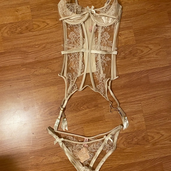 Agent Provocateur | Intimates & Sleepwear | Agent Provocateur Gloria ...